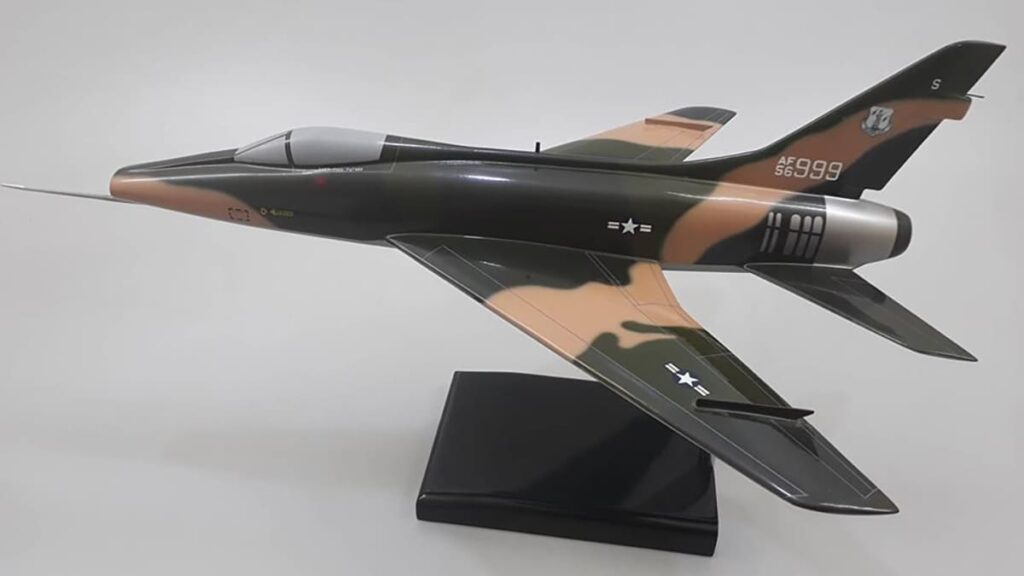 Custom Airplane Models From Your Photos | Modelworks