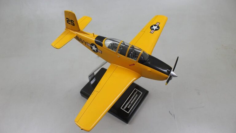 Custom Airplane Models From Your Photos | Modelworks